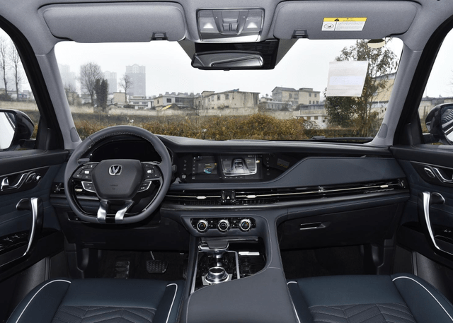 中大型SUV标配2.0T+8AT，不到18万，谁还买途昂和理想L7？_搜狐汽车_搜狐网