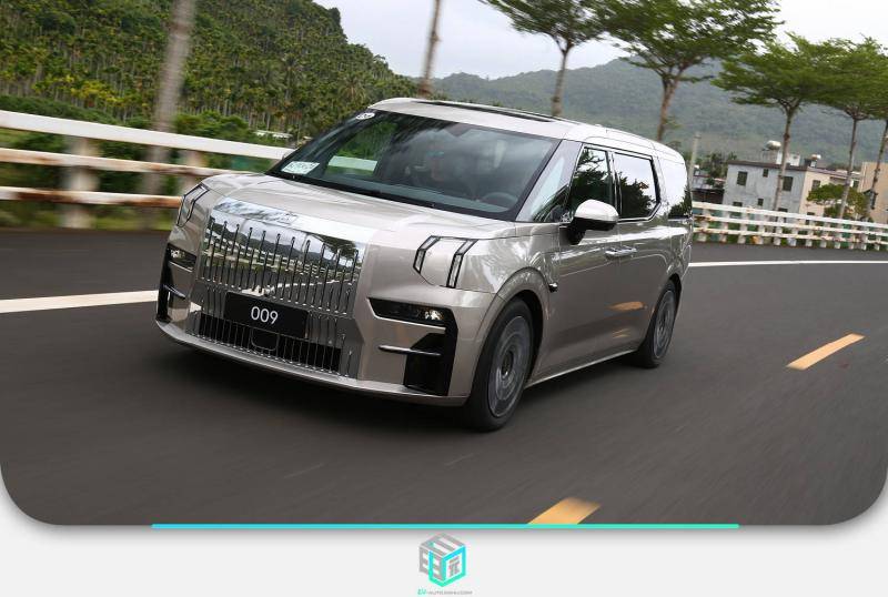 极氪009:造型争议大/CLTC续航超700km_搜狐汽车_搜狐网