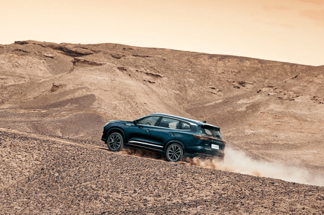 首任车主终身质保，搭载1.6T、2.0T两种动力，瑞虎8 PRO怎么选？_搜狐汽车_搜狐网