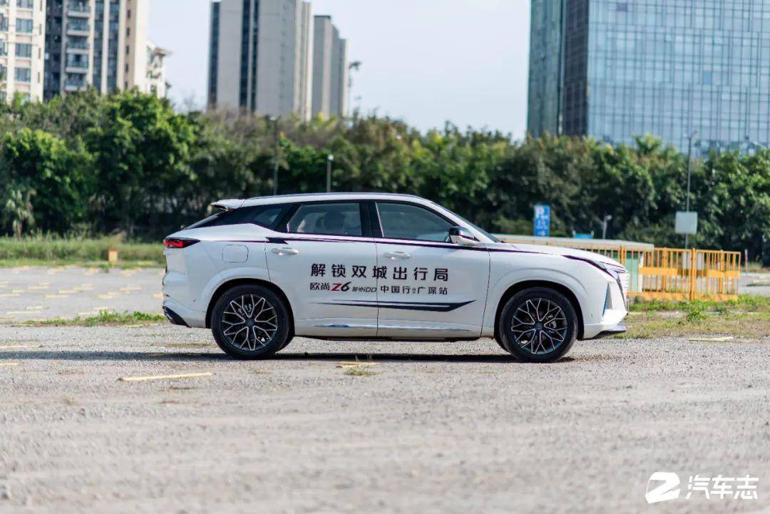 综合续航1200公里，车外能喊它开后门，试驾欧尚Z6智电iDD_搜狐汽车_搜狐网