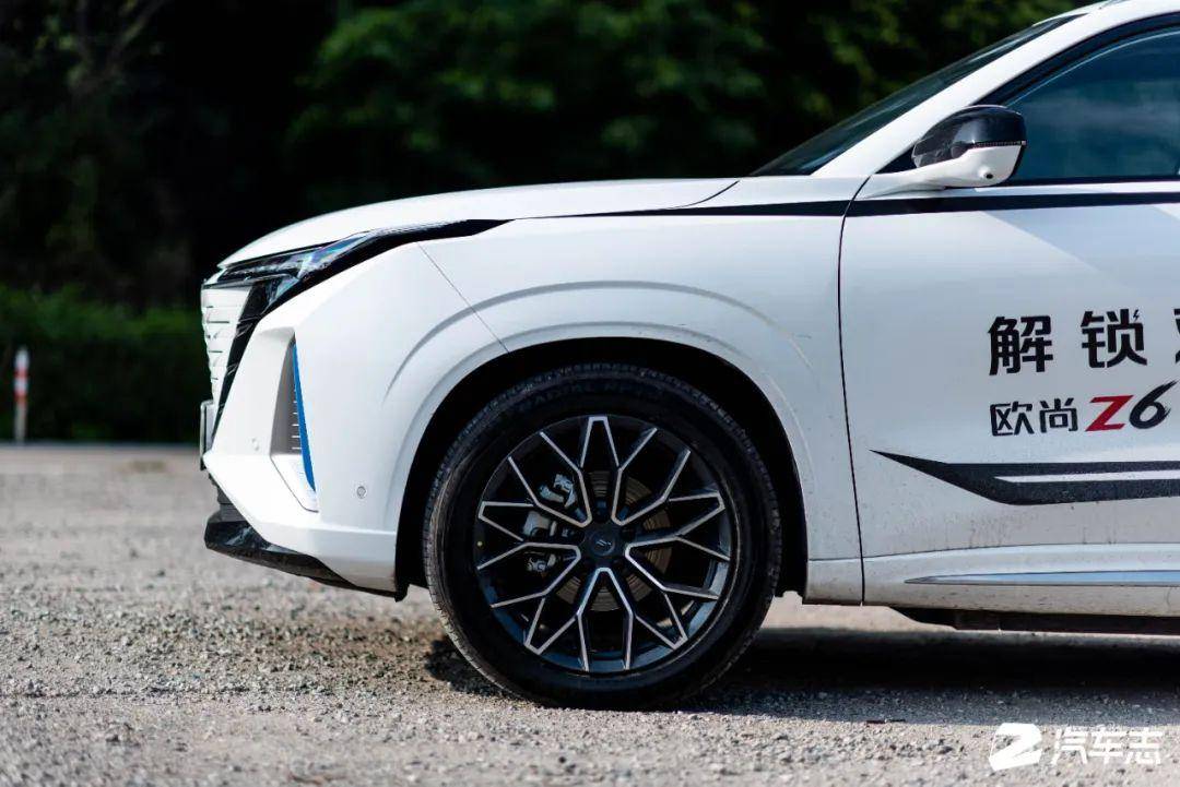 综合续航1200公里，车外能喊它开后门，试驾欧尚Z6智电iDD_搜狐汽车_搜狐网