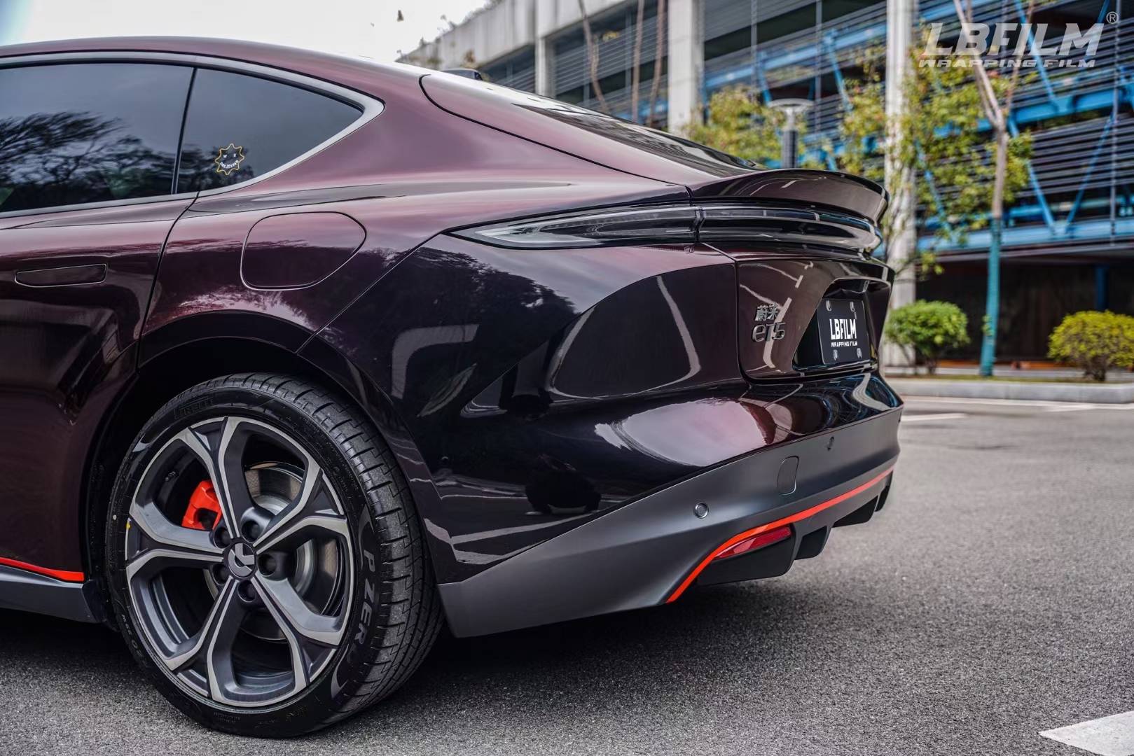 蔚来ET5-LB改色膜黑魅红，霸气、性感_搜狐汽车_搜狐网