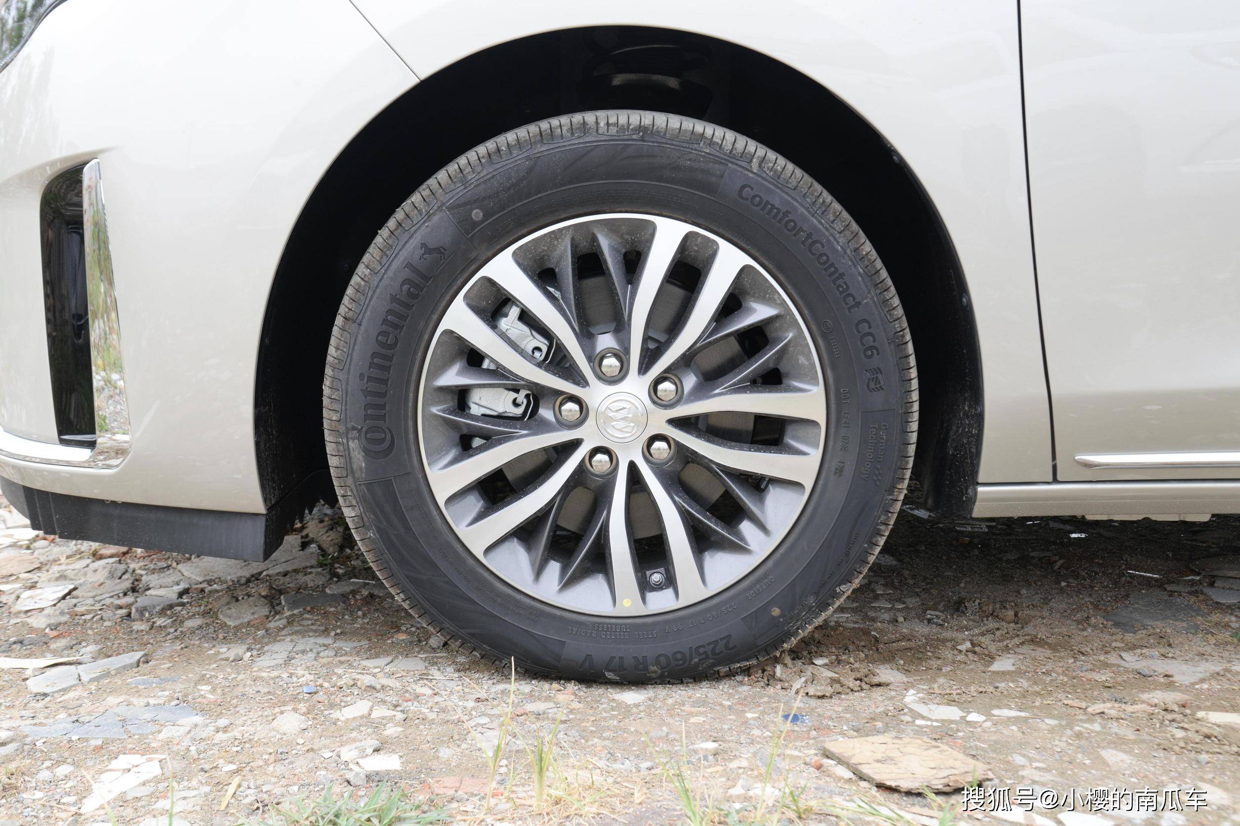 别克GL8初显颓势，新能源浪潮之下，传统燃油MPV还能威风多久？_搜狐汽车_搜狐网