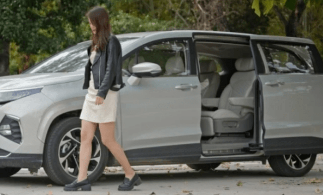 又一合资MPV“一夜崩盘”，长5米大7座，标配8AT仅售14万却卖不动_搜狐汽车_搜狐网