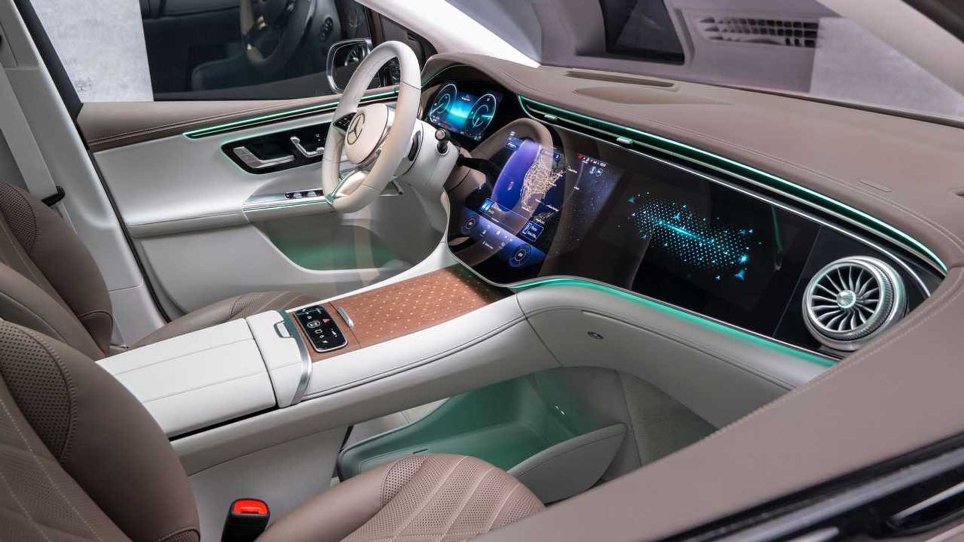 海外起价55万元，2023款奔驰EQE SUV将于春季在美国上市_搜狐汽车_搜狐网