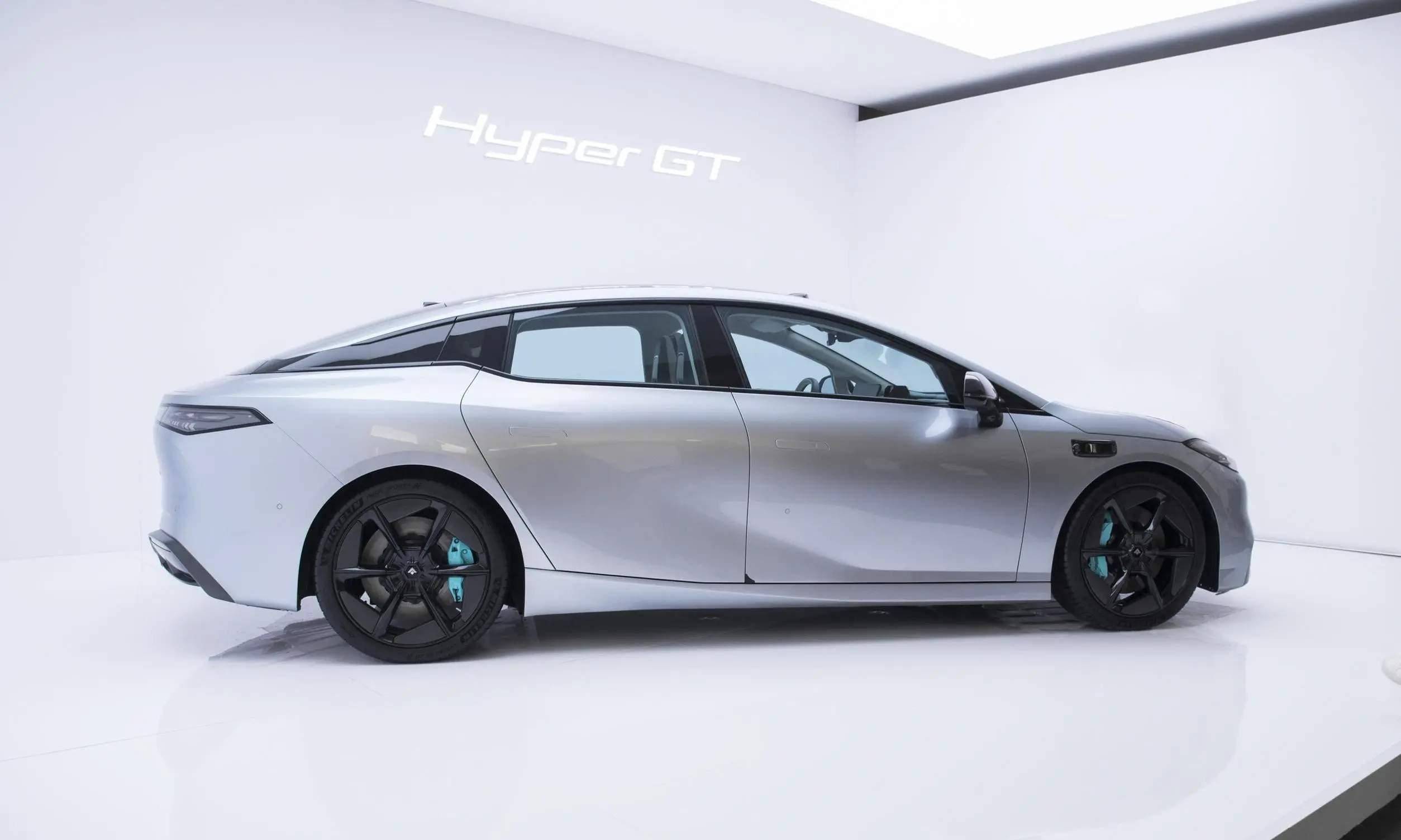 昊铂Hyper GT即将预售，30万元，4秒级加速，5月上市，6月交付_搜狐汽车_搜狐网