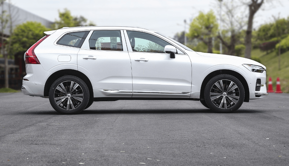 四区自动空调+哈曼卡顿音响，全新XC60曝光，沃尔沃使出了撒手锏_搜狐汽车_搜狐网