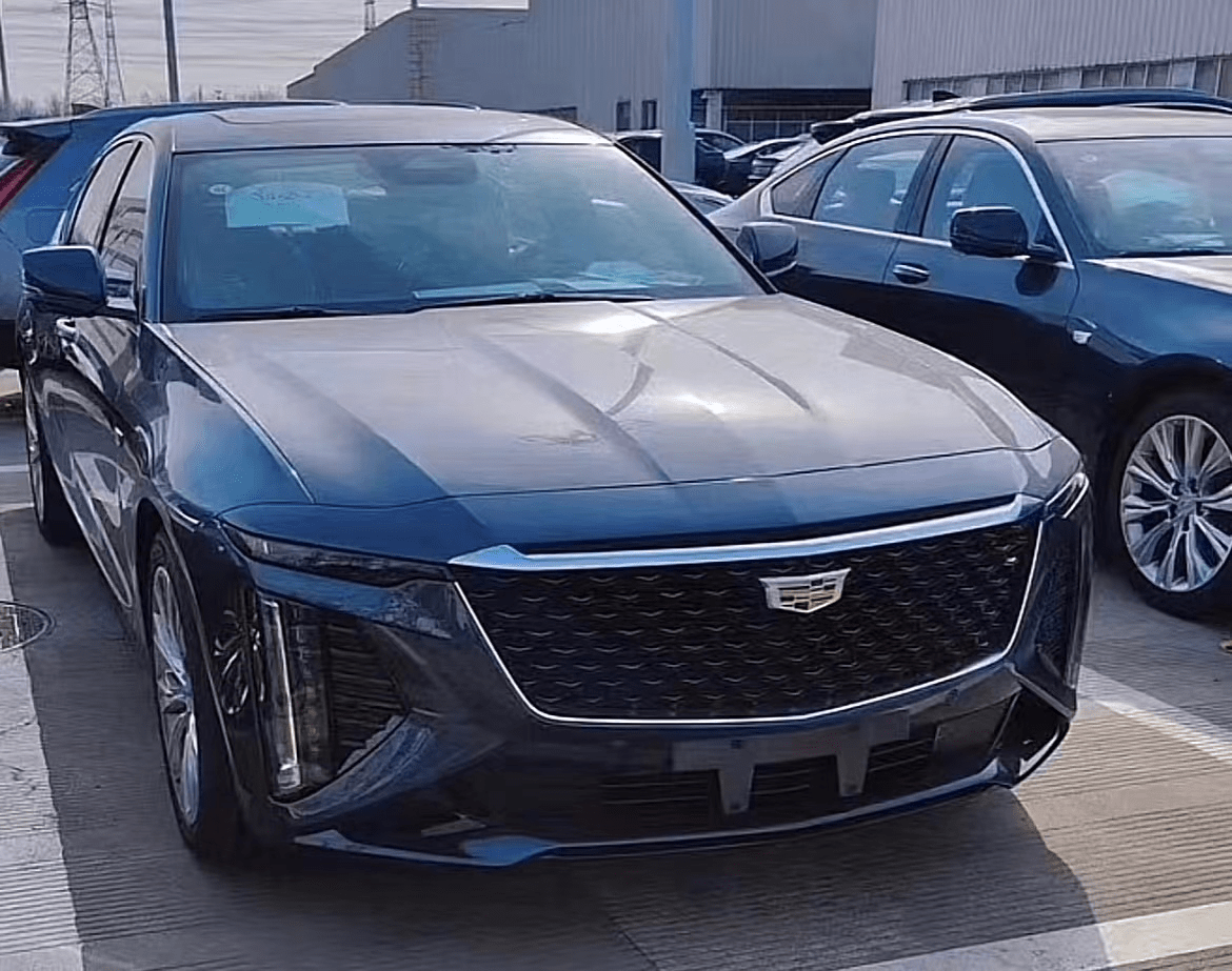 新一代凯迪拉克CT6现身，换前脸更霸气，配双联屏，还看“56E”?_搜狐汽车_搜狐网