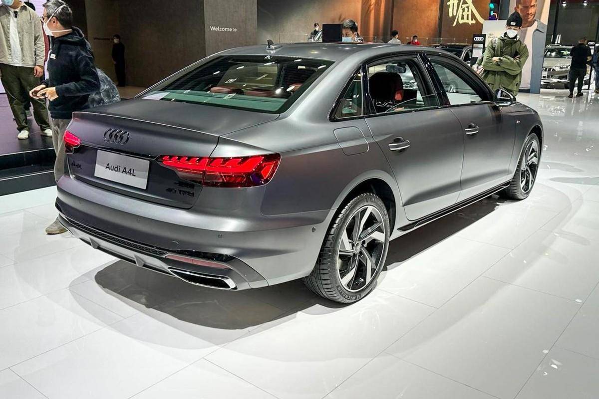 32.18万元起，谁说BBA要降价？2023款奥迪A4L正式上市_搜狐汽车_搜狐网