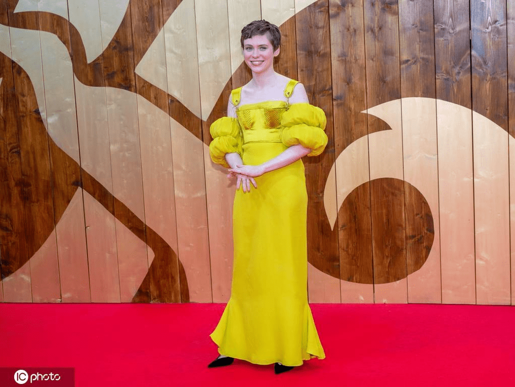 索菲娅-莉莉丝亮相《龙与地下城 侠盗荣耀》首映礼-搜狐大视野-搜狐新闻