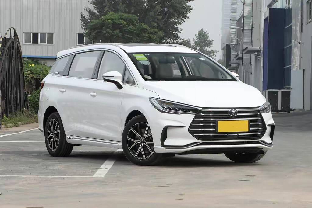 售价15.78万，纯电续航105km，解读2022款比亚迪宋MAX DM-i 尊荣型_搜狐汽车_搜狐网