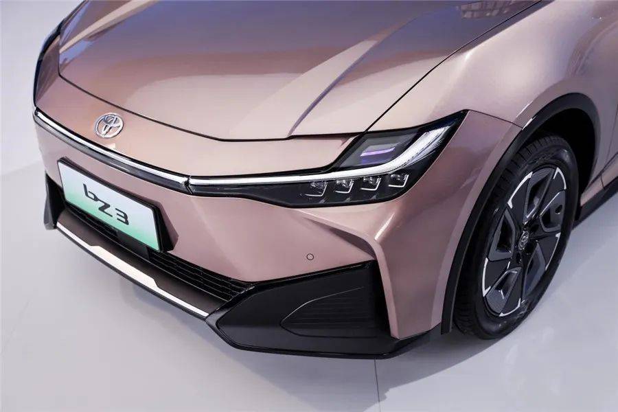 续航超600km，综合进入15万区间，一汽丰田bZ3带着诚意来了_搜狐汽车_搜狐网