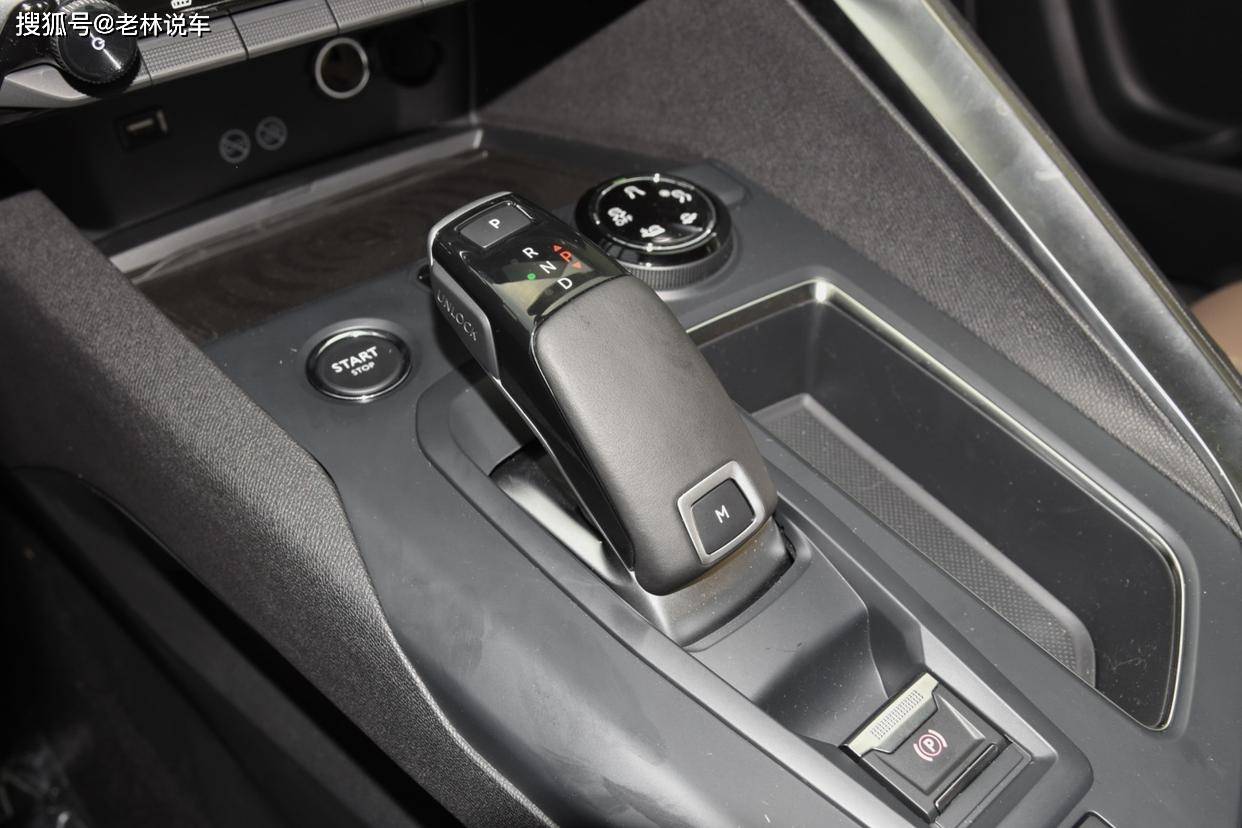 法系车绷不住了，从22万跌至13万多，配1.8T+8AT，跑高速稳如老狗_搜狐汽车_搜狐网