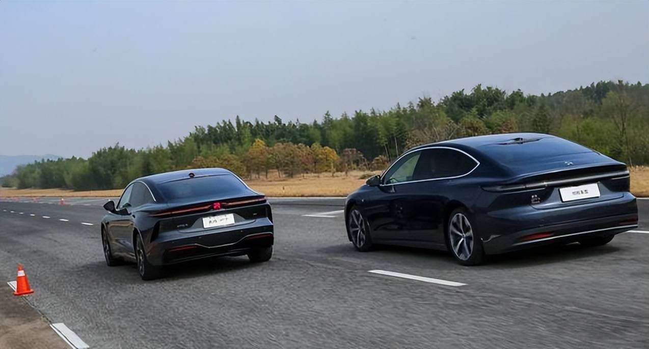 “新豪华大智座”上汽飞凡F7全国已到店 拥有巴赫座舱、3D矢量音效、95%隔震率_搜狐汽车_搜狐网