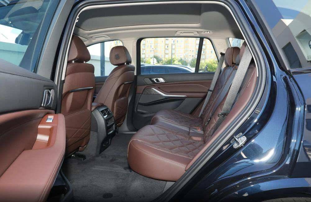 60万预算，蔚来ES8对比宝马X5，到底选谁更好？_搜狐汽车_搜狐网