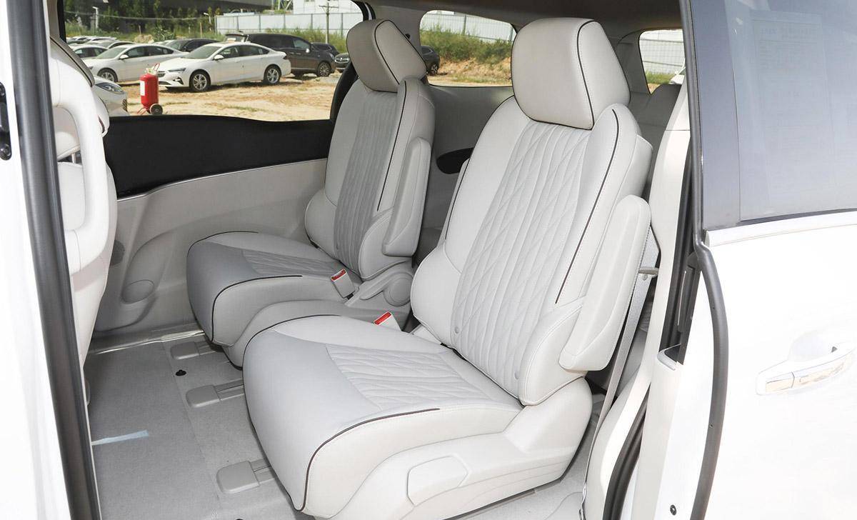 售价25.89万元，配置调整，别克GL8新车型上市_搜狐汽车_搜狐网