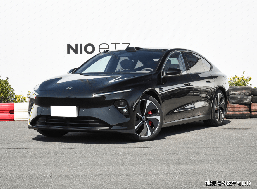 与ET7同是C级豪车，驾控表现更好，32.29万起的岚图追光有多强？_搜狐汽车_搜狐网