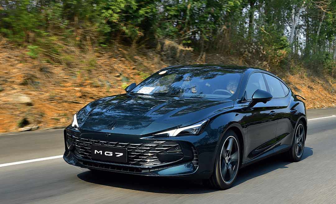 11.98万起，名爵MG7细节经不起推敲，想翻身依旧难关重重？_搜狐汽车_搜狐网