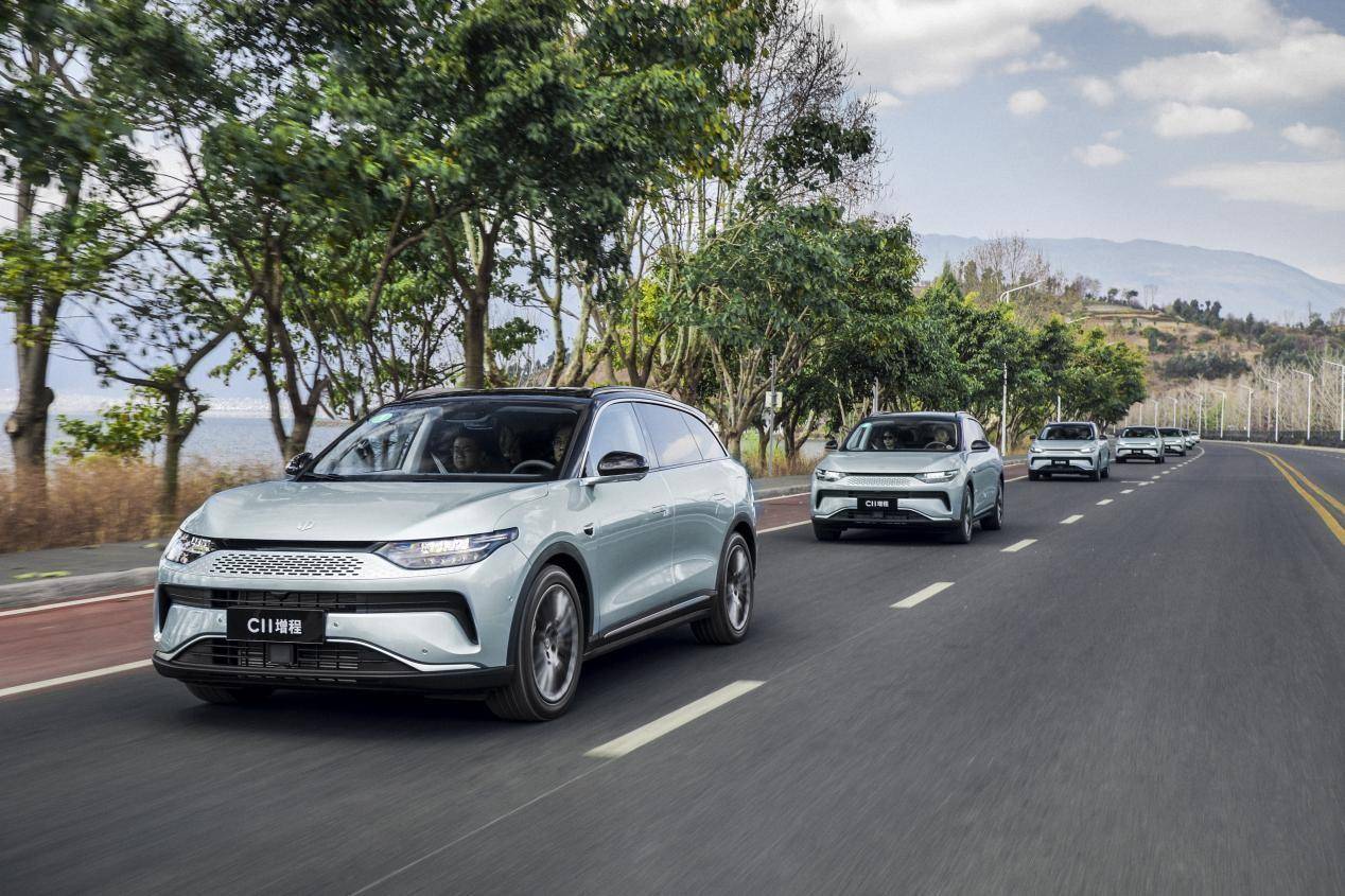 “有钱”才有“高智能”？看完零跑C11增程和理想L7的对比我“悟”了！_搜狐汽车_搜狐网