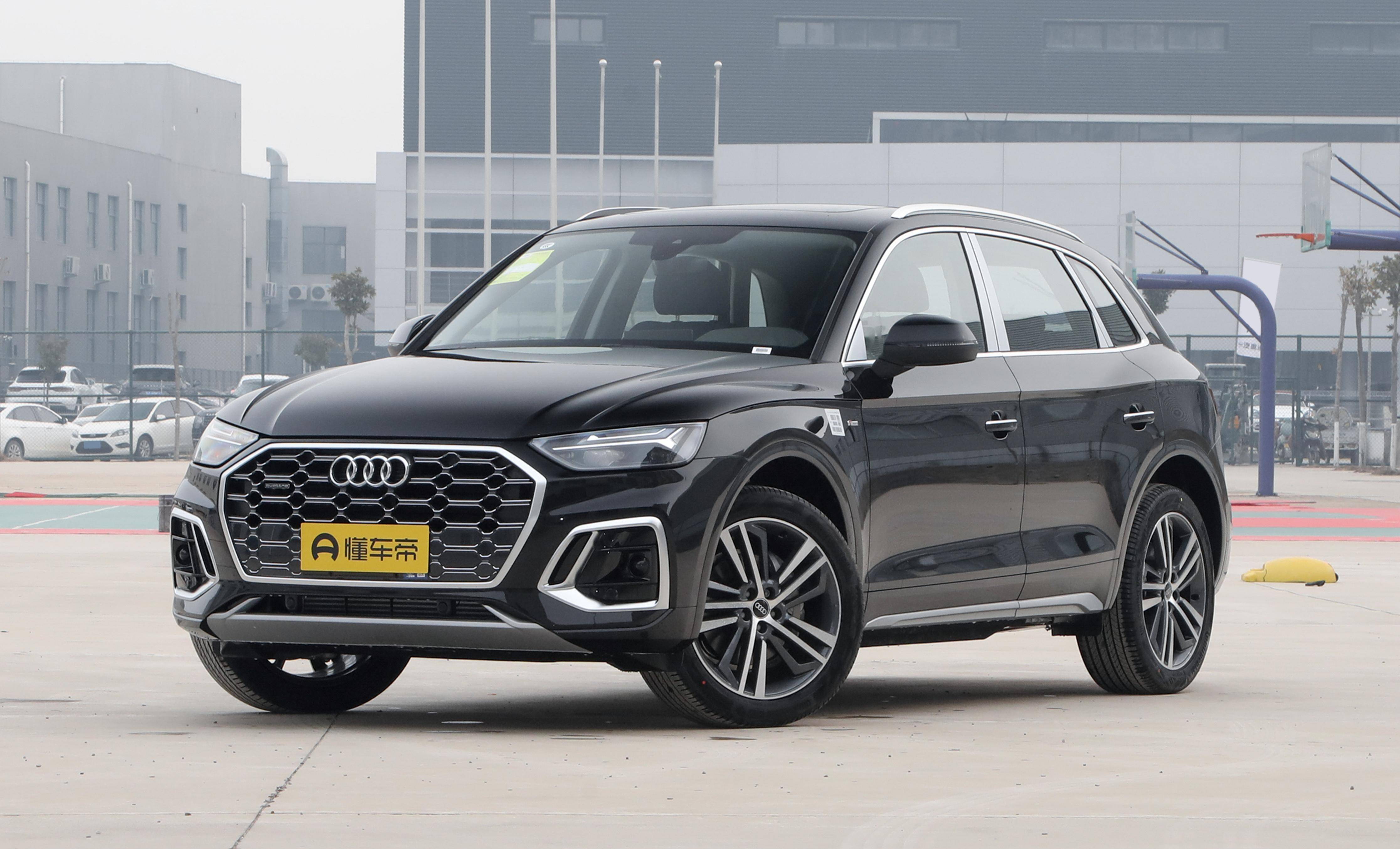 新款奥迪Q5L售价39.75万起，对比理想L7你会选择谁？_搜狐汽车_搜狐网