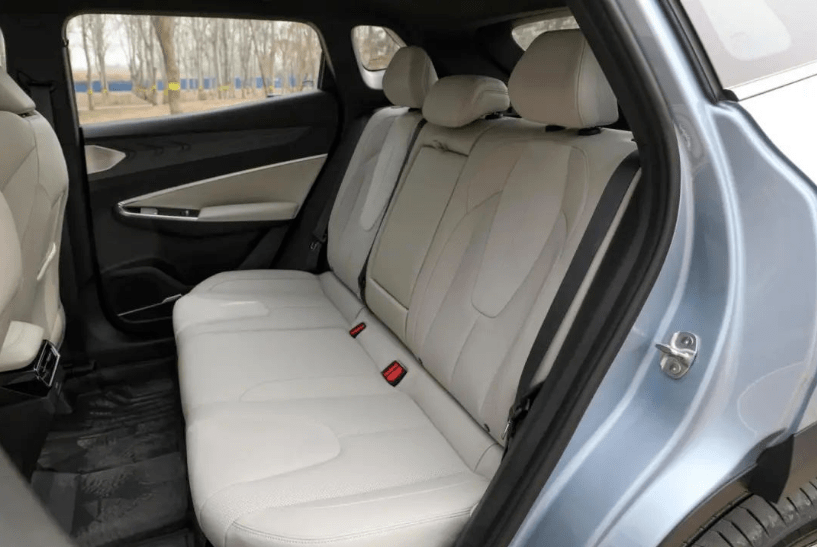 吉利博越COOL正式亮相！定位10万级，标配8155芯片_搜狐汽车_搜狐网