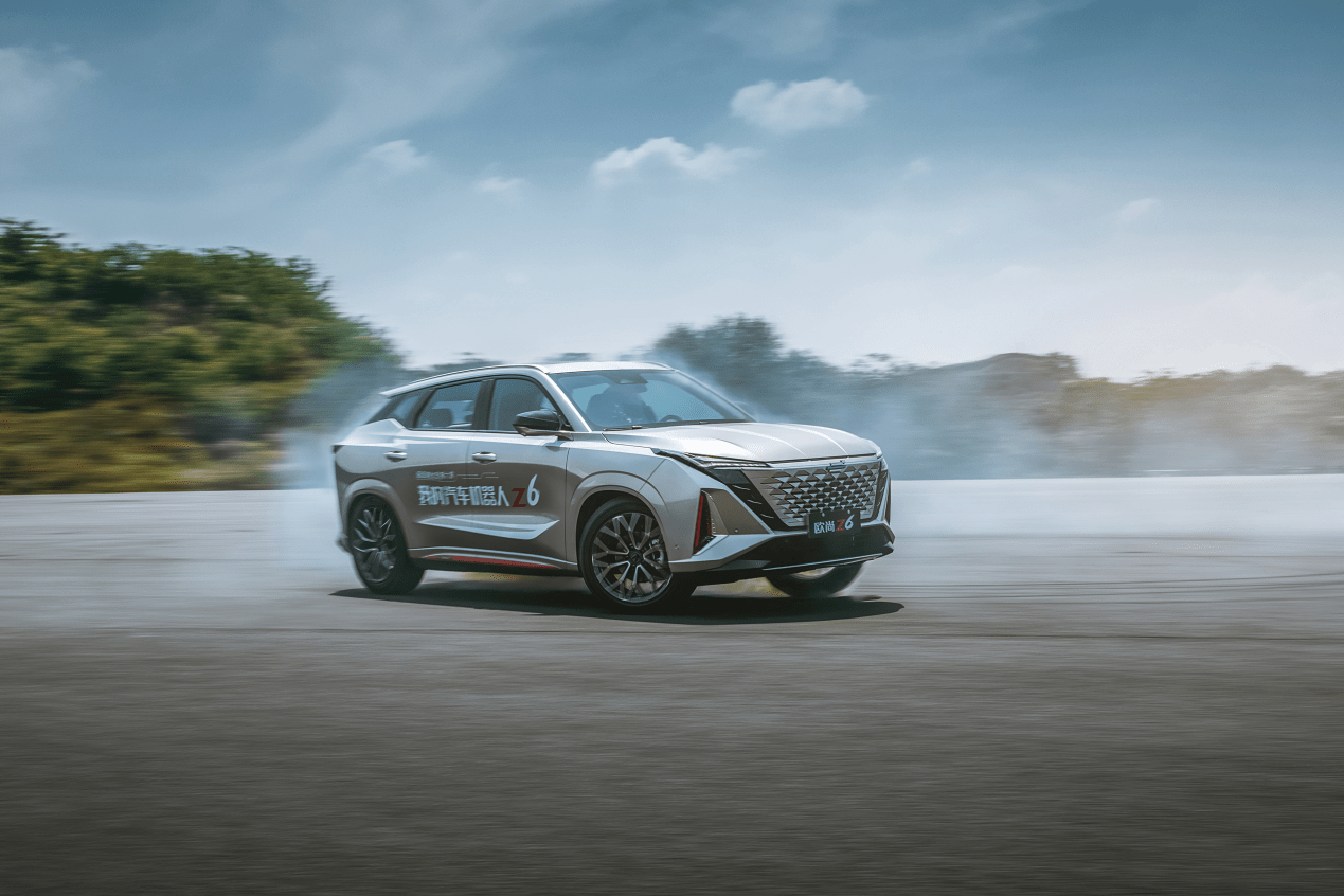 虎哥现场助力，欧尚Z6 蓝鲸2.0T高能上市，树立12万级SUV价值新标杆_搜狐汽车_搜狐网