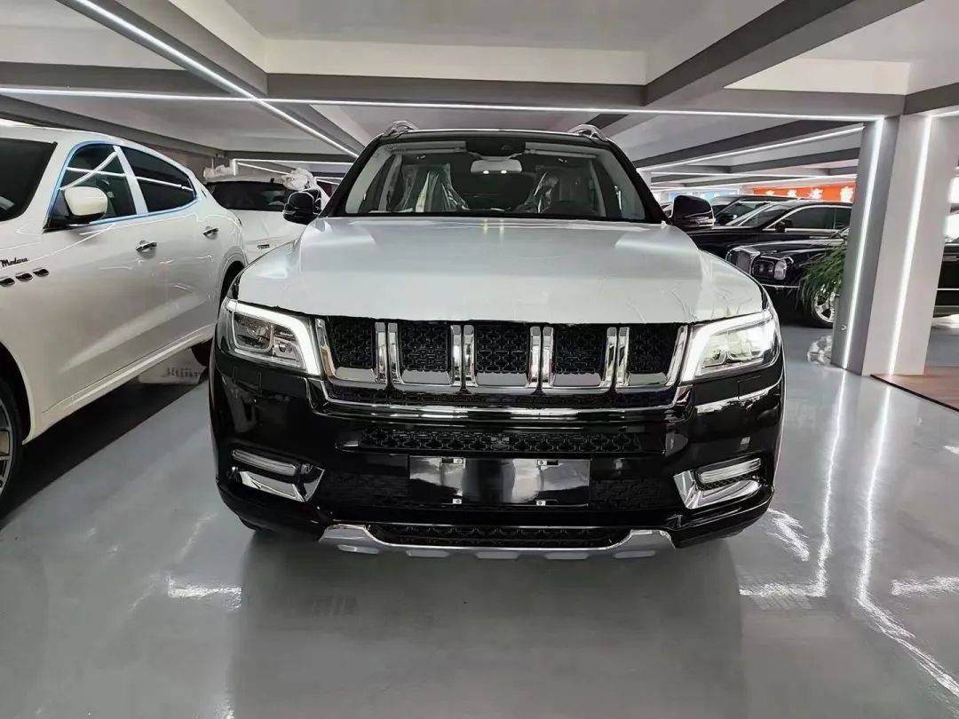 奔驰新款GLS官图发布，看完28万的BJ90，奔驰利润成了谜？_搜狐汽车_搜狐网