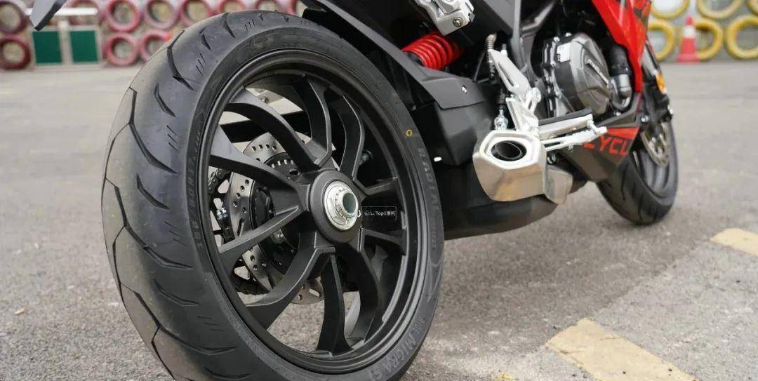 动力线性，电子快排好评——赛科龙RC401赛道版全解析_搜狐汽车_搜狐网