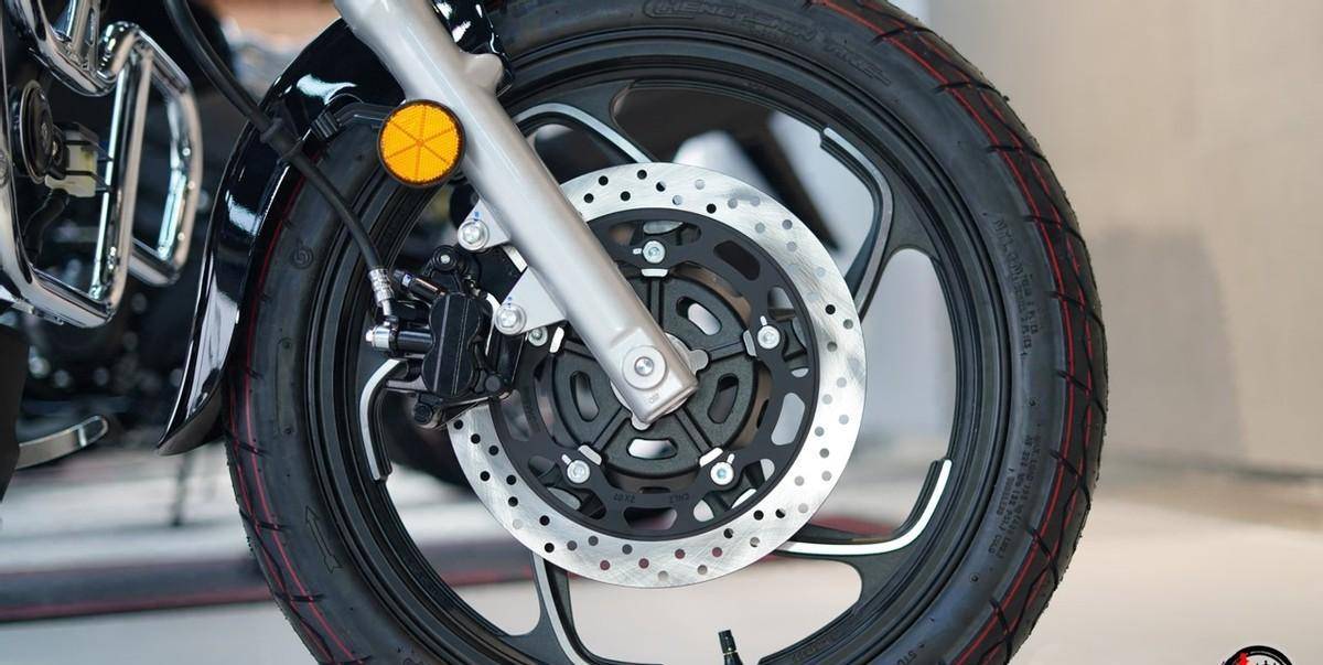 新车｜都市经典复古巡航，豪爵GZS150双通道ABS版，售价14980元_搜狐汽车_搜狐网