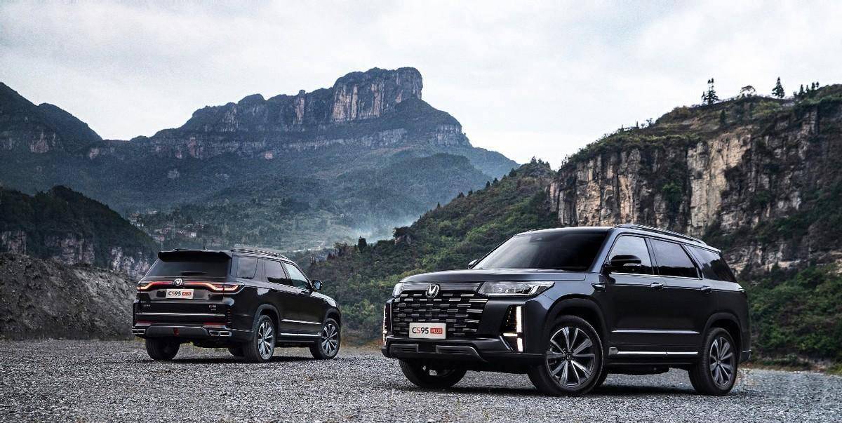 国产SUV巅峰对决，传祺GS8 PK 长安CS95PLUS，你站谁？_搜狐汽车_搜狐网