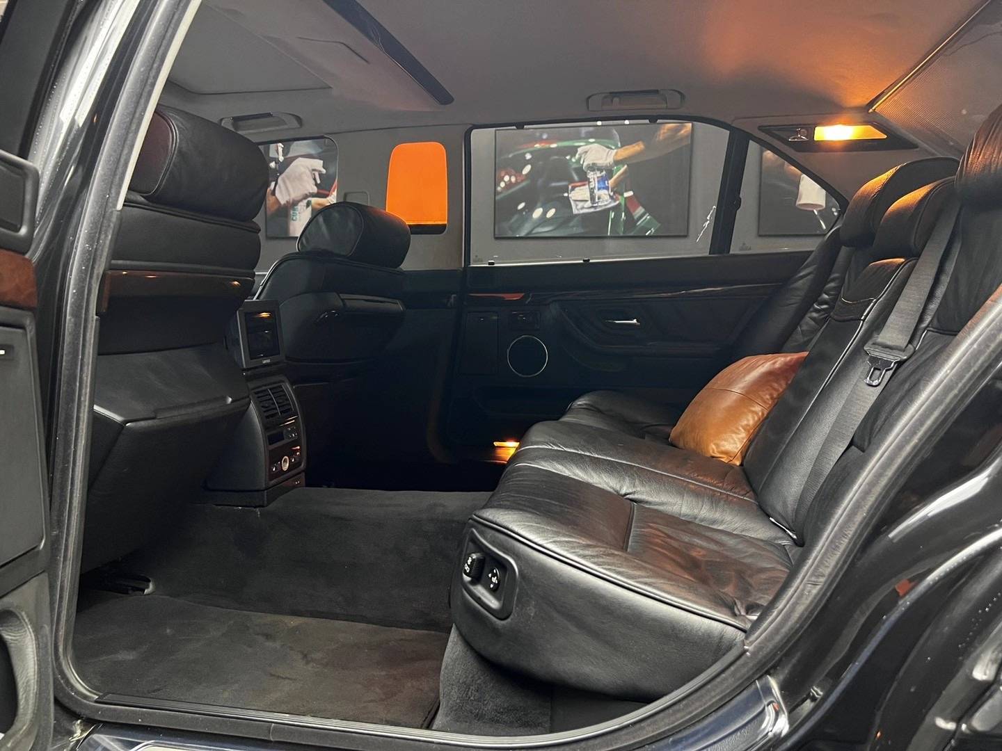 惊现 宝马E38 L7 V12限量版 ，全球899台_搜狐汽车_搜狐网