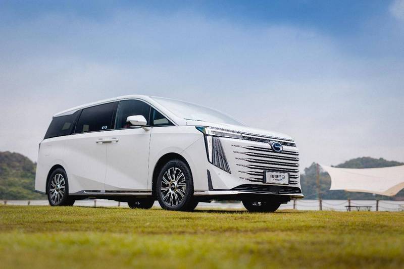 广汽全新 MPV 传祺 E9 官图曝光，首搭2.0T插混系统_搜狐汽车_搜狐网