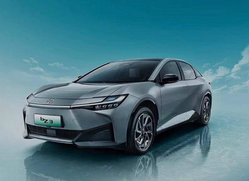 对标比亚迪汉，丰田首款纯电轿车bz3，16.98万售价你会心动吗？_搜狐汽车_搜狐网