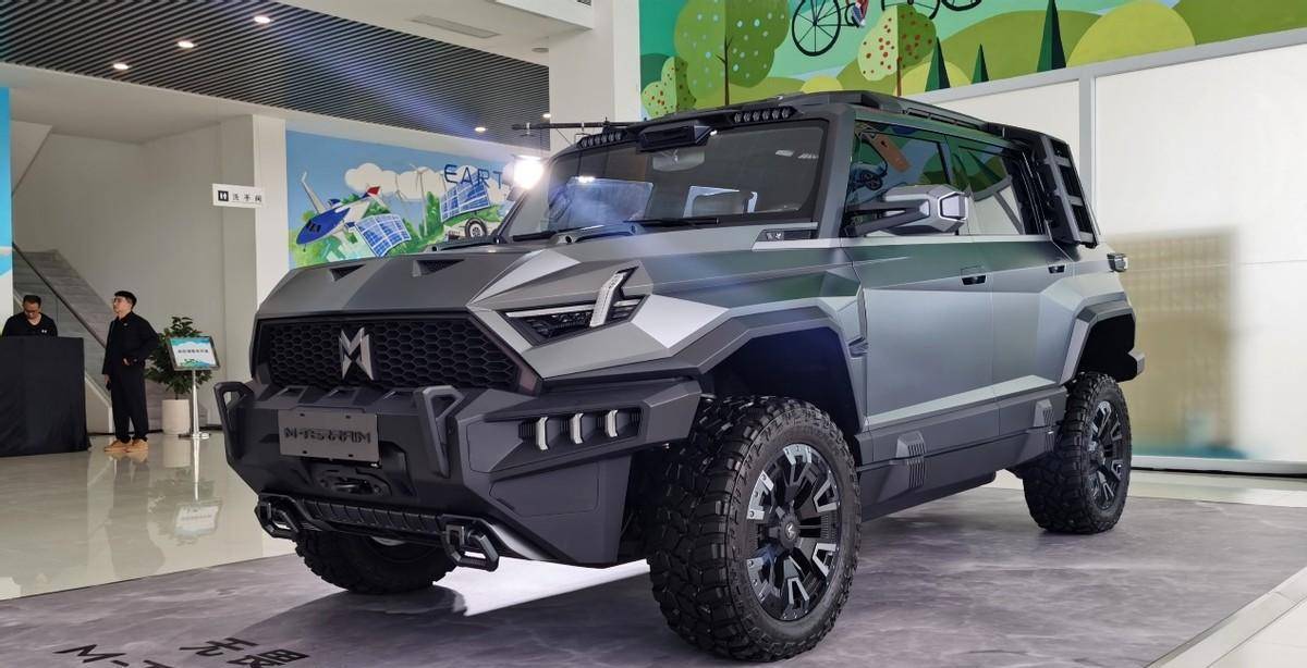 这两台即将上市的硬派越野车，猛士M-Terrain和仰望U8，你选谁？_搜狐汽车_搜狐网