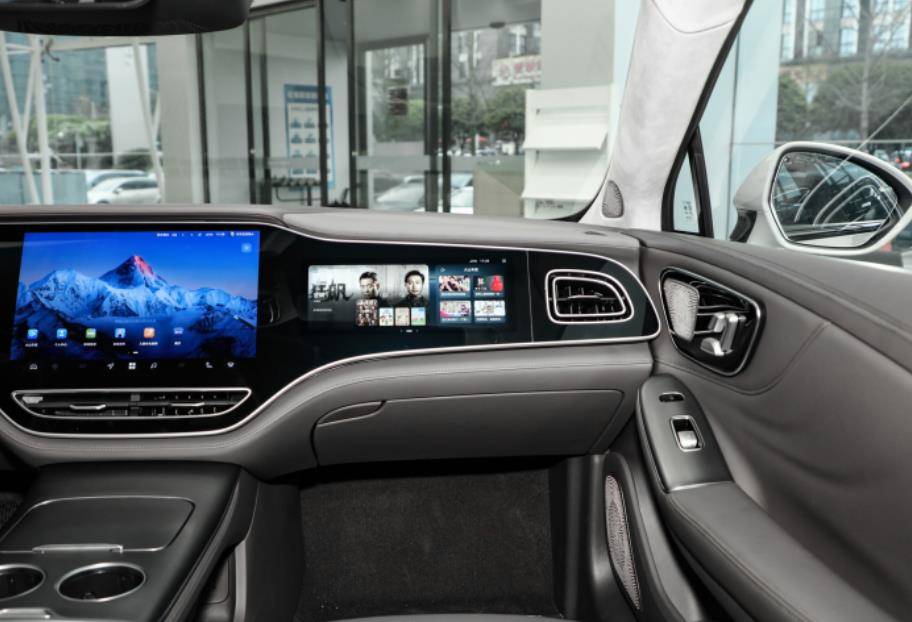 国产新能源飞凡F7正式开售，全系标配飞凡巴赫座舱，3.7s破百_搜狐汽车_搜狐网