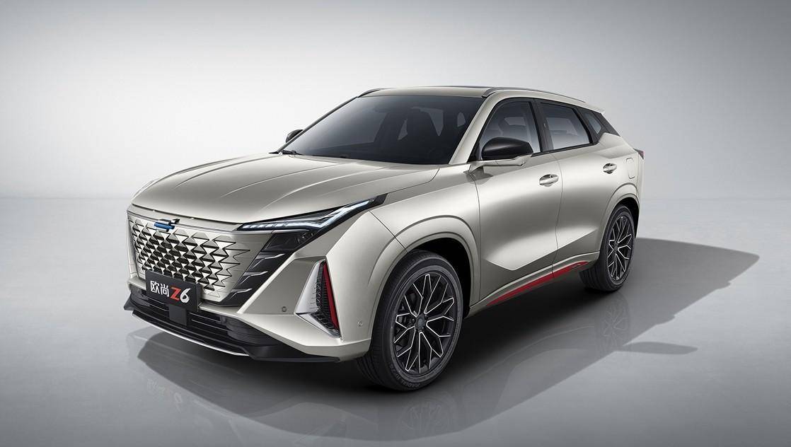 零百加速6.67秒！欧尚Z6蓝鲸2.0T上市 限时尝鲜价12.09万起_搜狐汽车_搜狐网