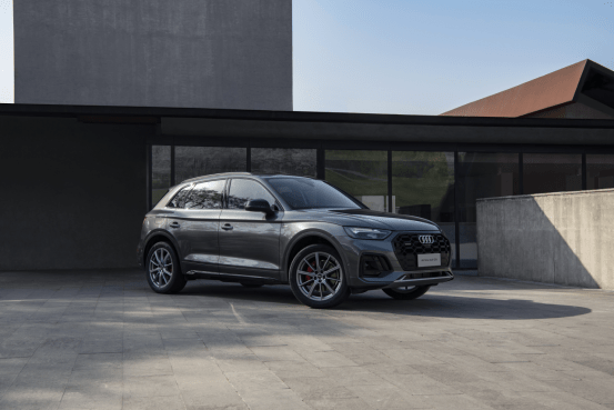 轴距2908"乘坐享受"奥迪Q5L对比宝马X3！40万带回家_搜狐汽车_搜狐网