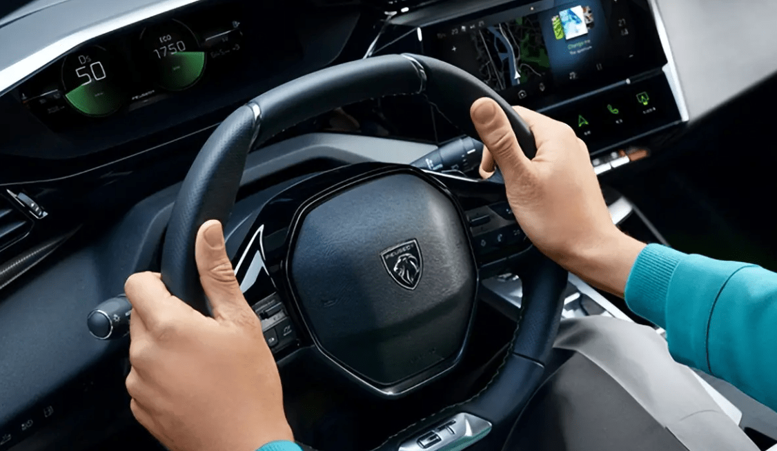 预售14.57万，掀背尾门+8AT，C5 X同级，法系新轿车亮相上海车展_搜狐汽车_搜狐网