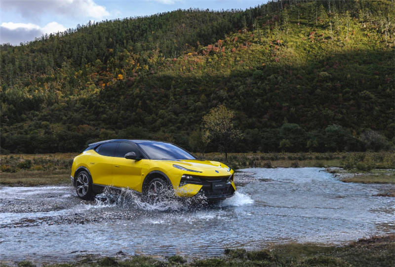 4月相聚上海车展 路特斯Eletre面对卡宴更胜一筹_搜狐汽车_搜狐网