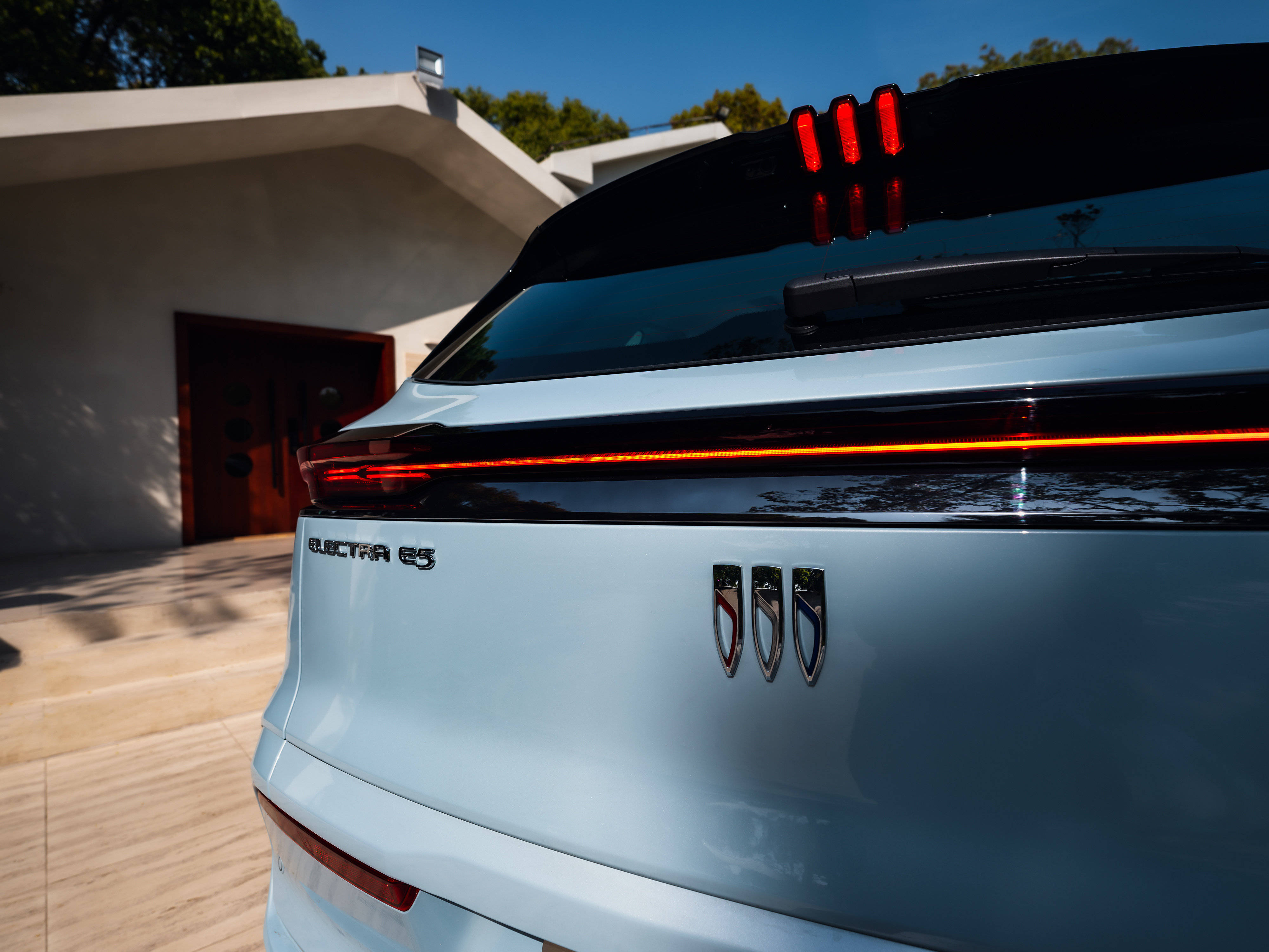 20.89万买中大型SUV！还是合资纯电 别克也开始卷了？_搜狐汽车_搜狐网