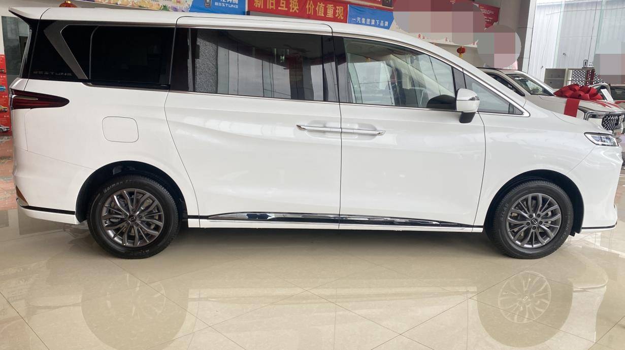 B级MPV奔腾M9能否与别克GL8陆舱、传祺M8领秀平分秋色？_搜狐汽车_搜狐网