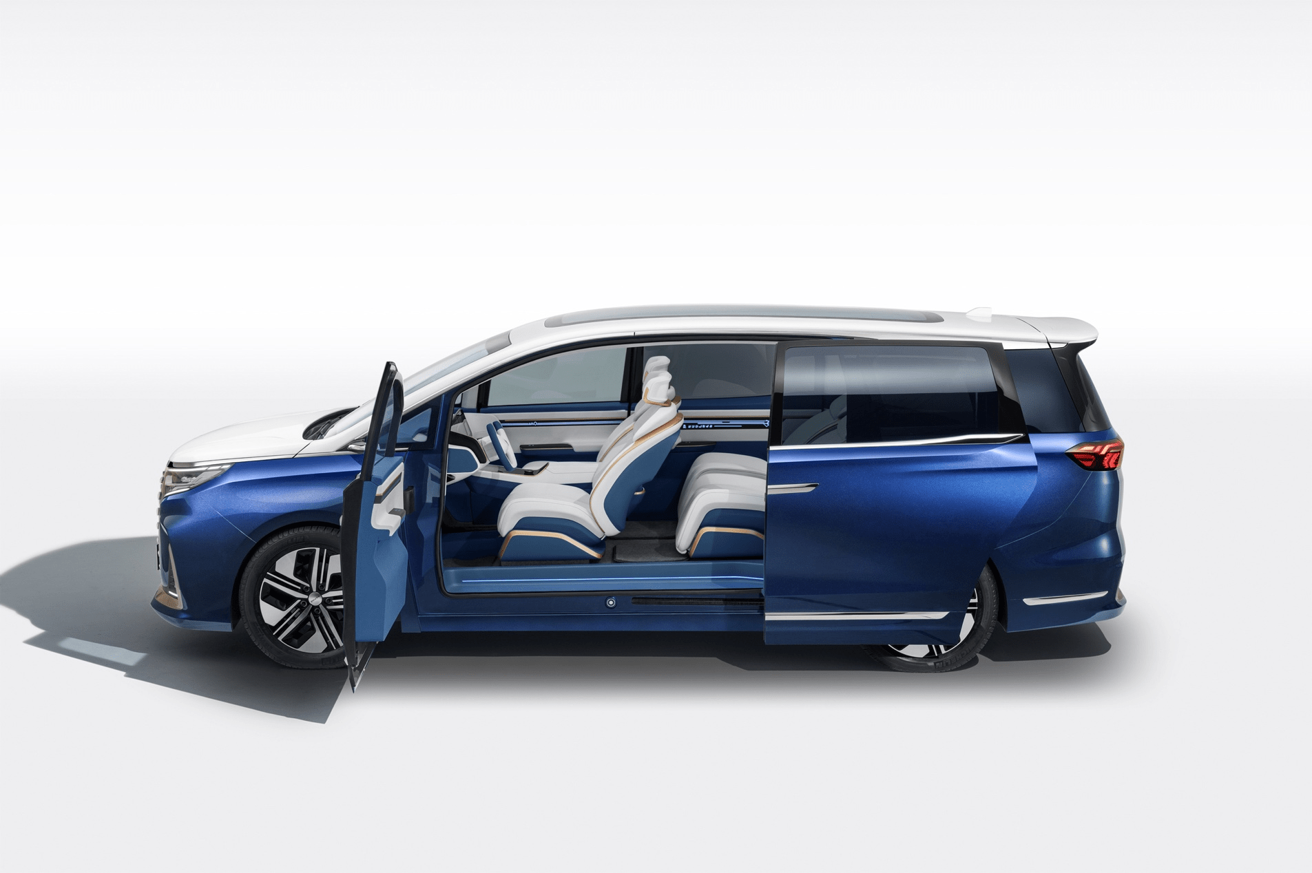 江淮首款概念车RF-M MPV专属架构 上海车展亮相_搜狐汽车_搜狐网