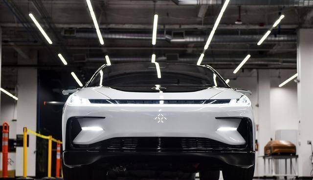 FF91首辆量产车正式下线，外观很前卫科幻，1050马力，续航700km_搜狐汽车_搜狐网