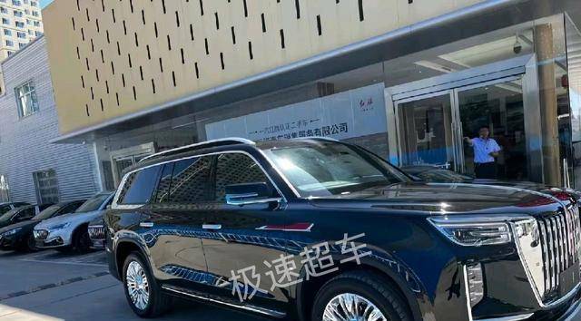 尺寸硕大！一汽红旗LS7“进店实拍”，气场不输GLS，国产车崛起_搜狐汽车_搜狐网