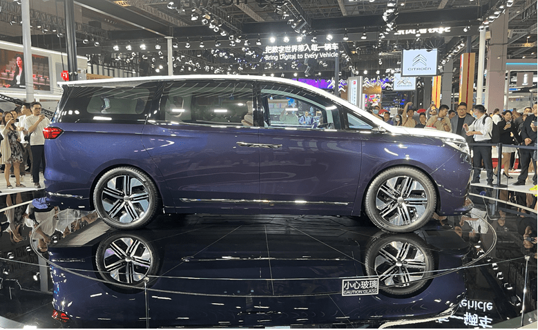 上海车展江淮瑞风发布首款基于MPV专属MUSE架构国潮风概念车RF-M_搜狐汽车_搜狐网