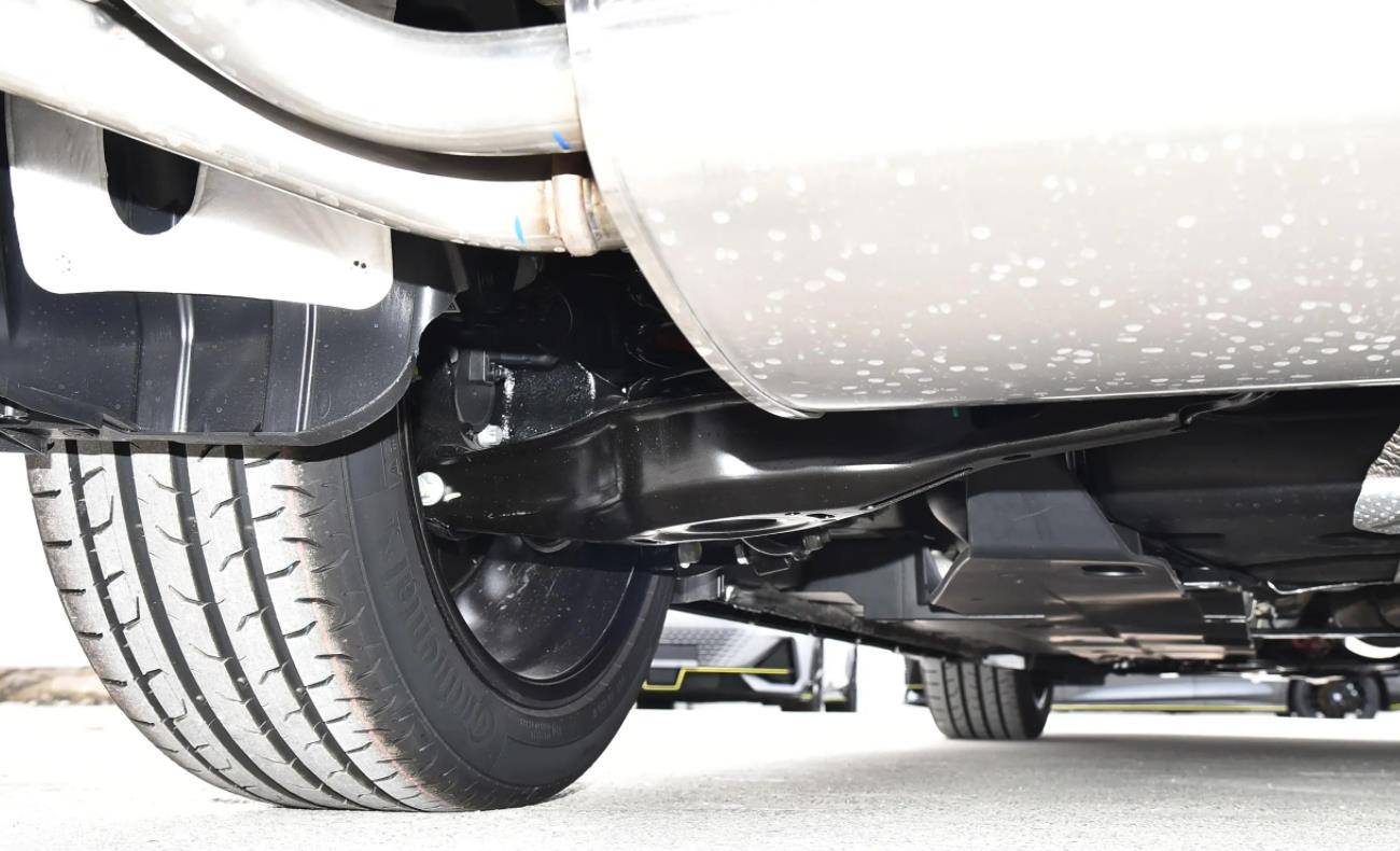 长安终于发狠了，配2.0T+爱信8AT，不到13万起，实拍UNI-V_搜狐汽车_搜狐网