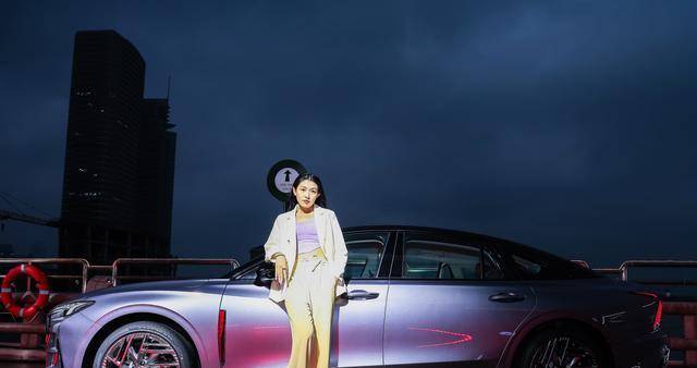 终于来了！起售不到20万，252马力+爱信8AT，红旗直怼合资B级_搜狐汽车_搜狐网