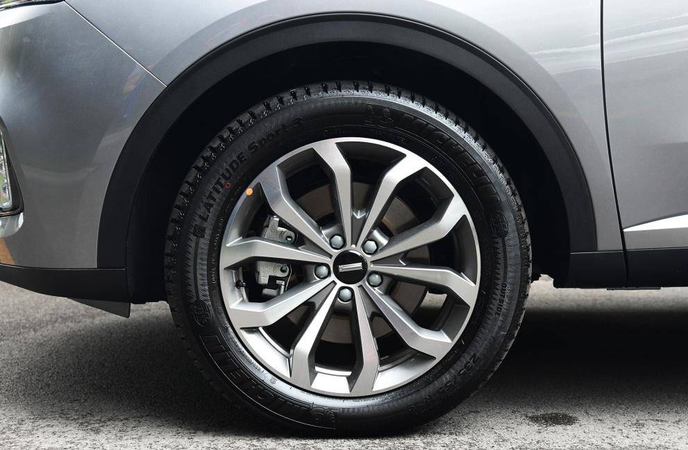 SUV新“霸主”！2.0T爆227马力，性能远胜哈弗F7，14.80万_搜狐汽车_搜狐网