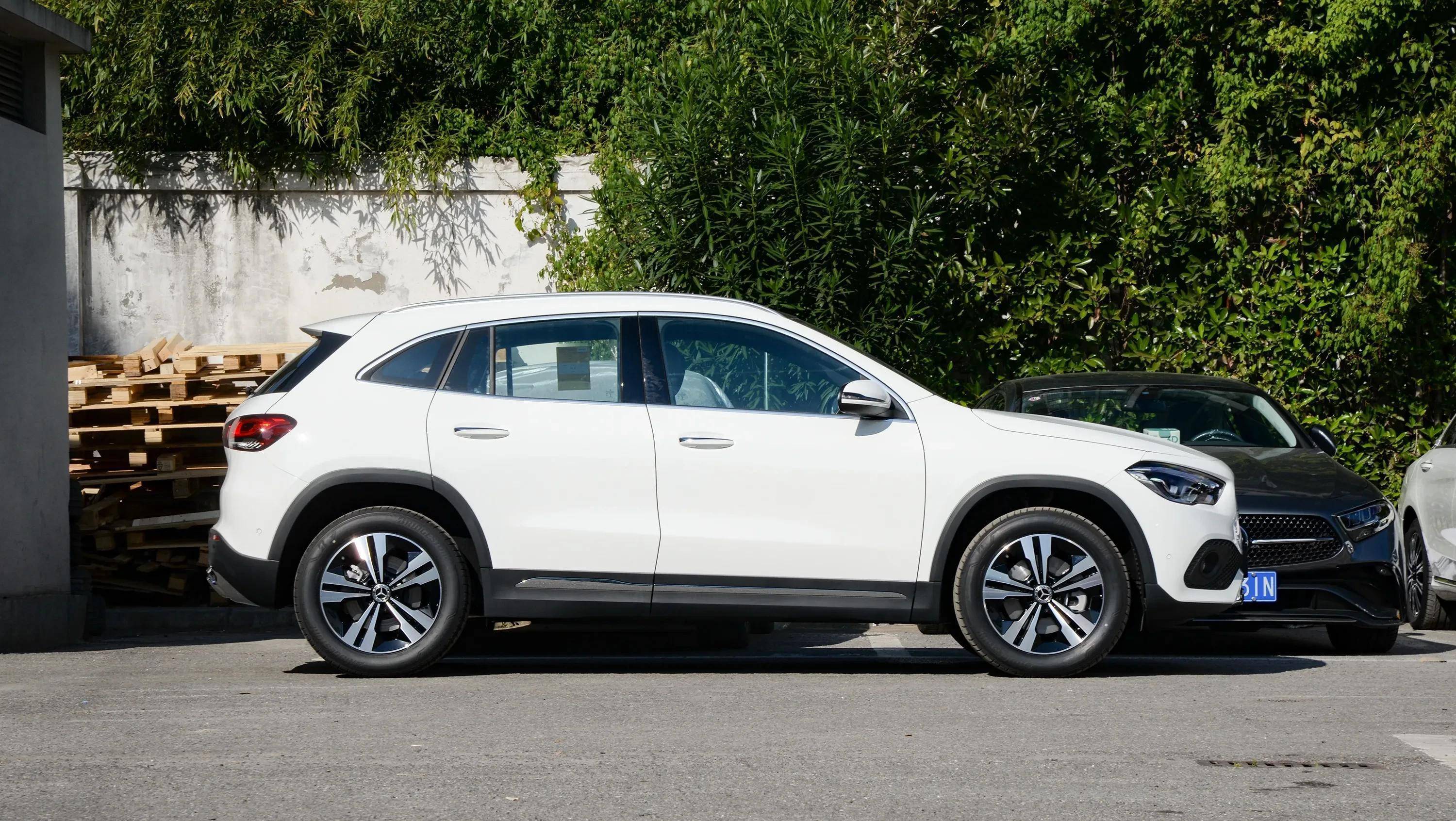 奔驰GLA：家用SUV设定，2.0T动力，比本田CR-V更有面子_搜狐汽车_搜狐网