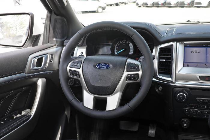 售27.58万元起，2.3T+10AT，四驱后锁有大梁，带你了解福特撼路者_搜狐汽车_搜狐网